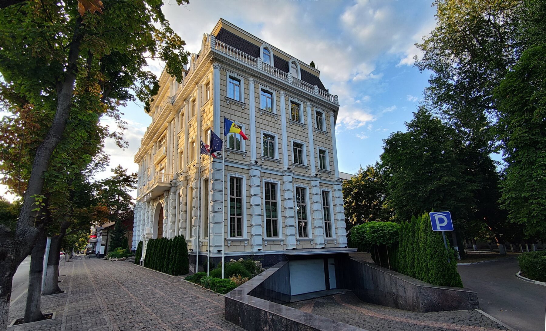 Liberty Office Building - Offices